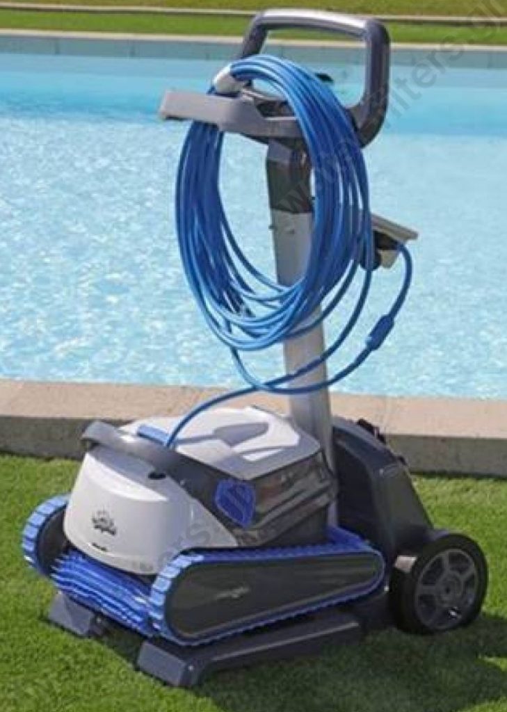 Pool-Plus | Dolphin New S250 Pool Cleaner